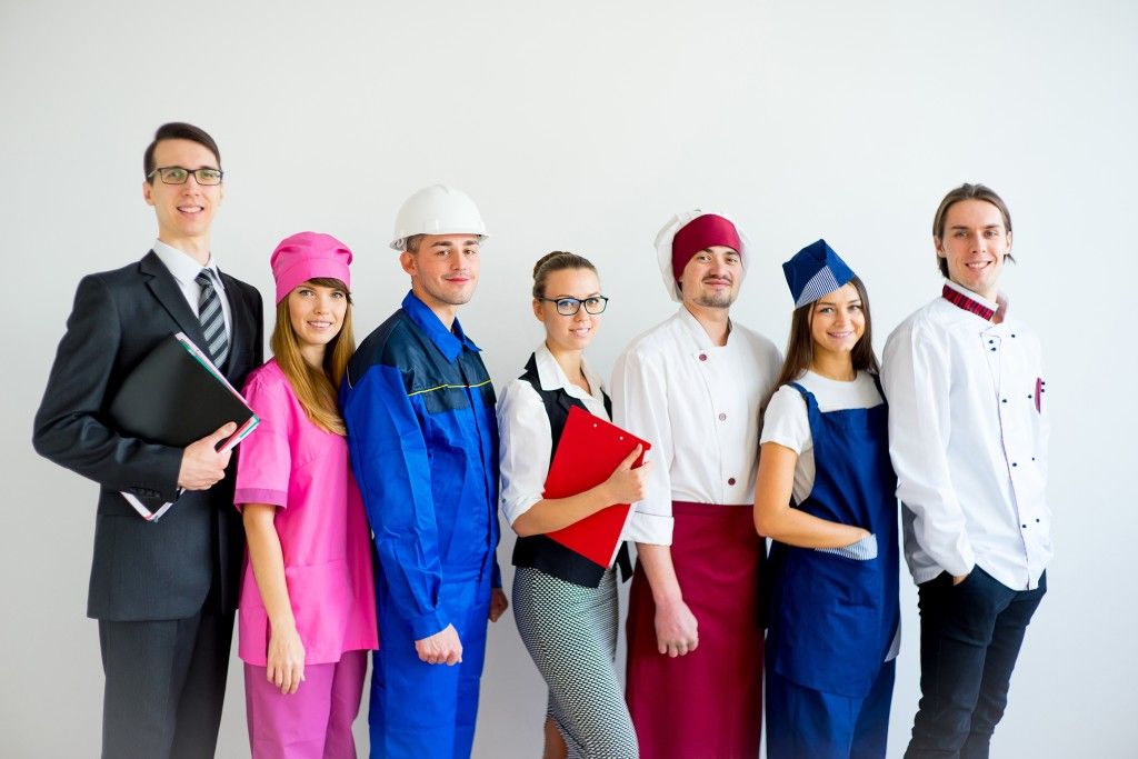 Occupational licensing for certain business activities - Data d.o.o.